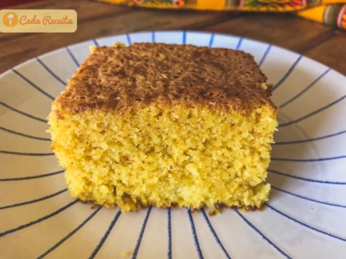 Broa de fubá com queijo - Cada Receita