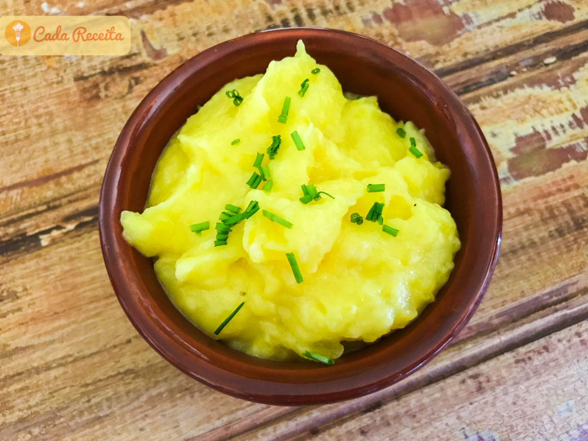 Purê de mandioquinha salsa bem cremoso - Cada Receita